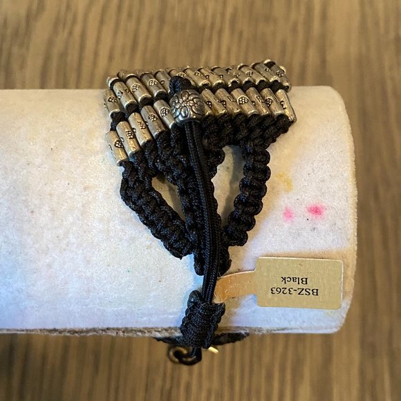 Chan Luu | Jewelry | New Authentic Chan Luu Adjustable Beaded Black Pul ...